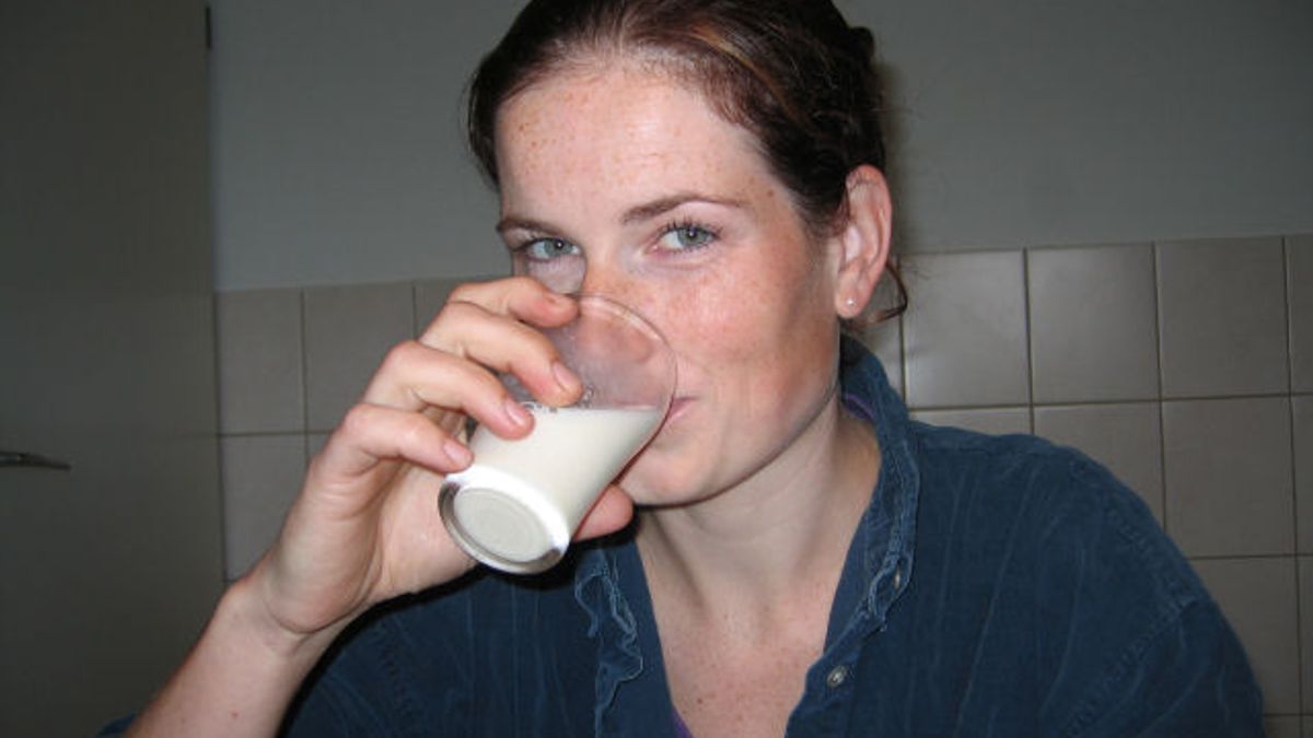 Boerin Agnes gezicht van melkcampagne - RTV Drenthe