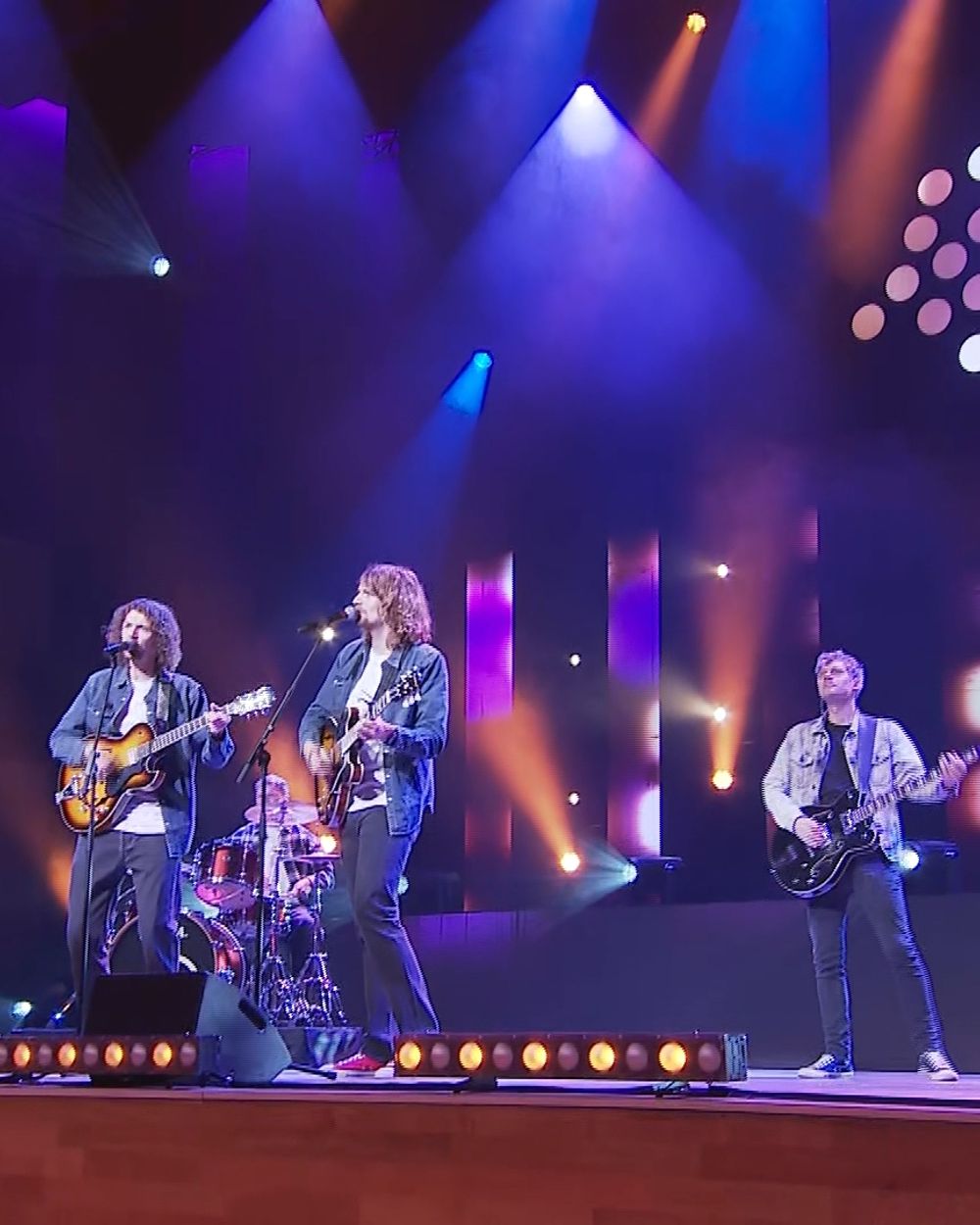 De Broers Roo zevende op Regio Songfestival, winst voor Groningen - RTV ...