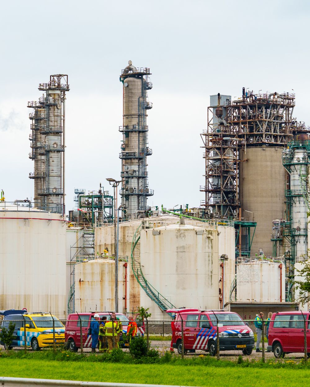 Lekkage gevaarlijke stof op bedrijventerrein ExxonMobil in Botlek was ...