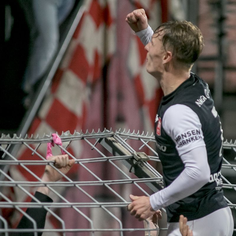Sven Blummel neemt 'met trots' afscheid van MVV - L1 Nieuws