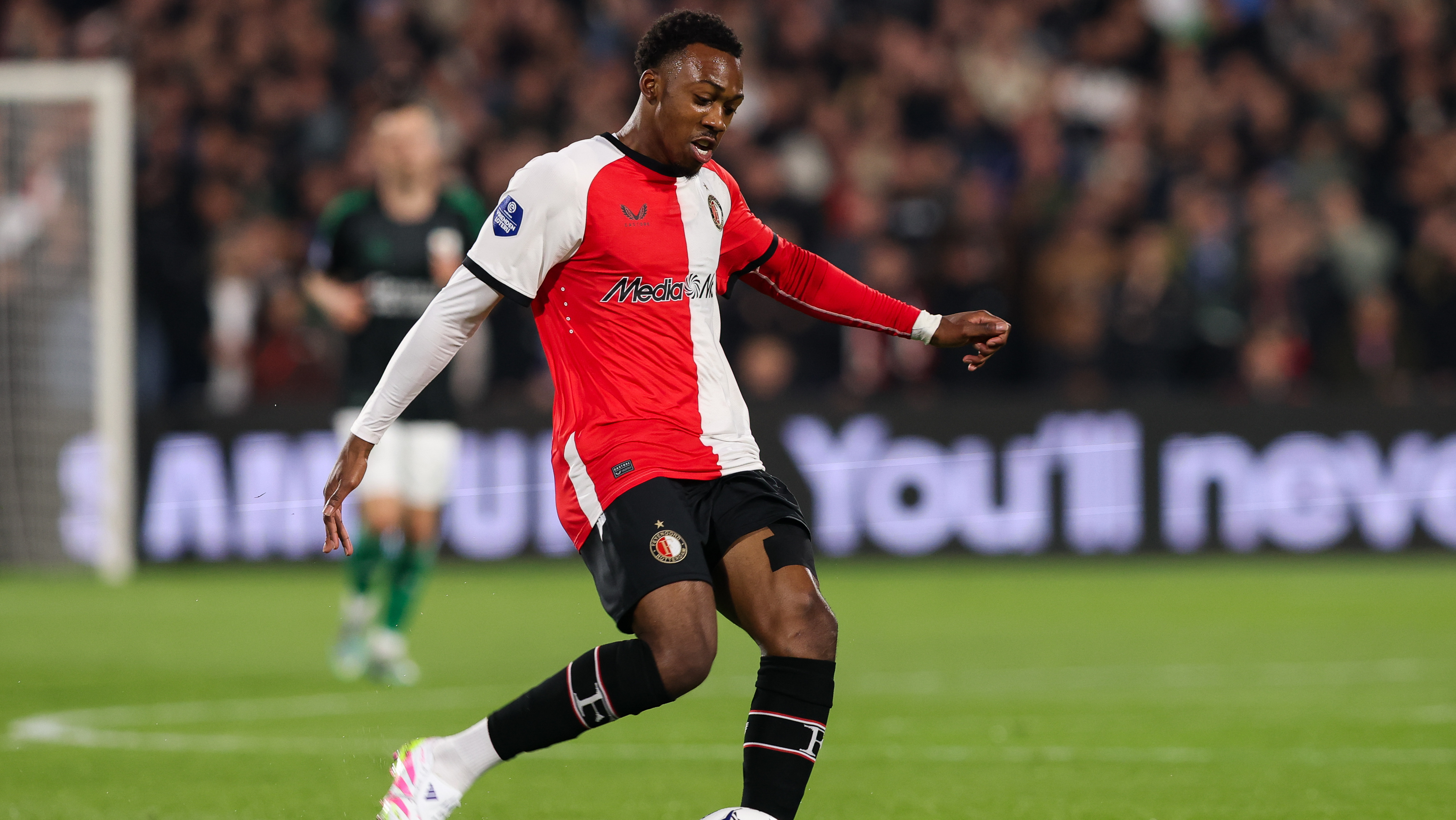 Het succesvolle seizoen van Milambo bij Feyenoord: een nauwkeurige ...