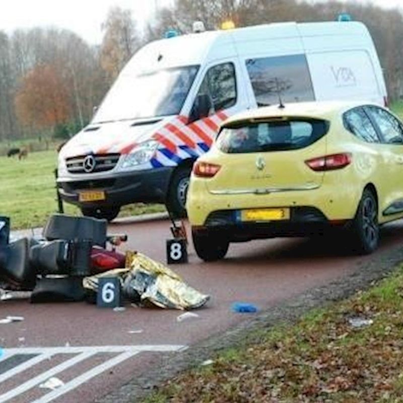 Motorrijder na ongeluk Vroomshoop overleden in ziekenhuis - Oost
