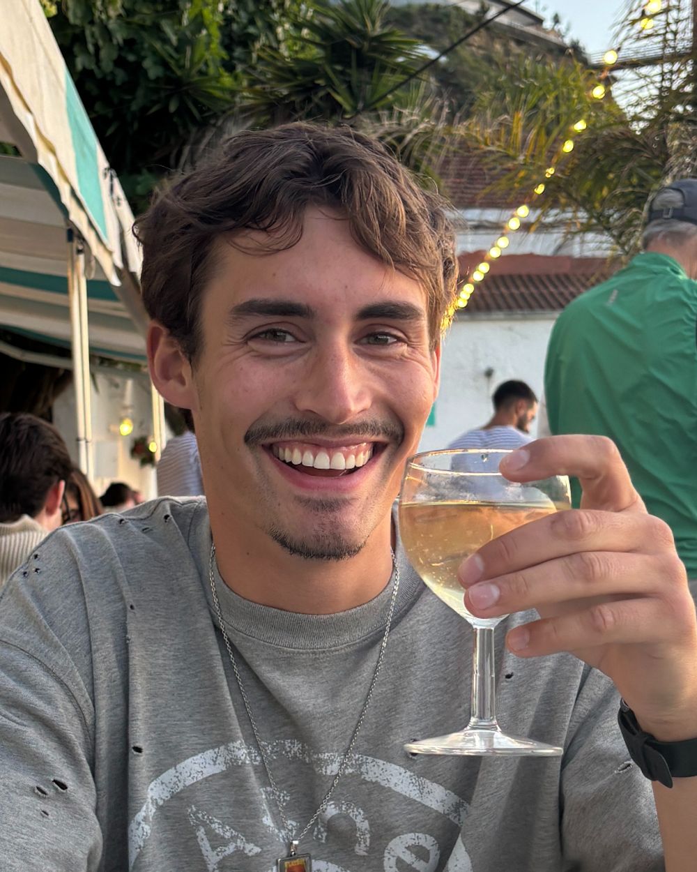 Stan (27) werd depressief na een aanranding, nu is hij ambassadeur voor ...