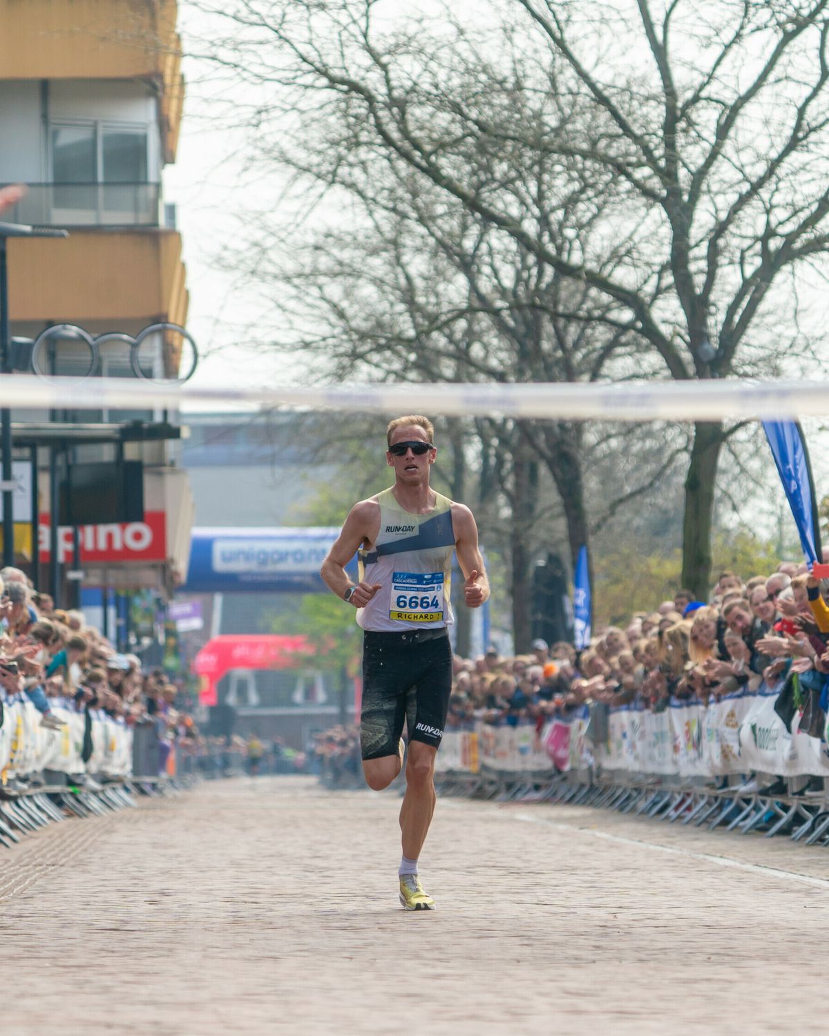 Richard Douma uit Hoogeveen wint Cascaderun 2025 - RTV Drenthe