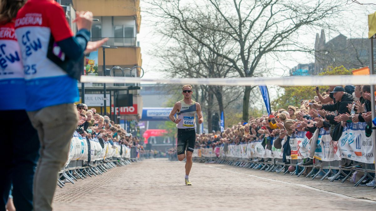 Richard Douma uit Hoogeveen wint Cascaderun 2025 - RTV Drenthe