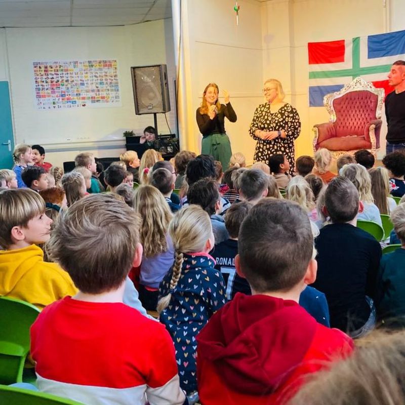 Lopend Vuur: Op scholen moet Groningse les worden gegeven - RTV Noord Lopend Vuur: Op scholen moet Groningse les worden gegeven - RTV Noord