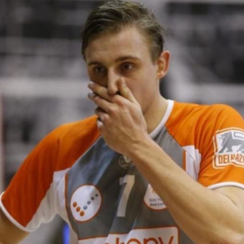Robin Overbeeke langer in België - Rijnmond