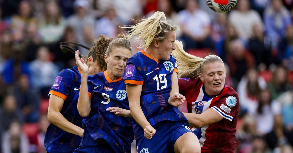 Kopbal Vivianne Miedema goud waard: Oranje naar EK - RTV Drenthe