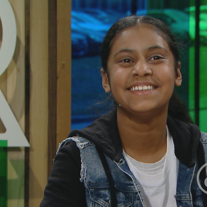 Dankzij Peter heeft Raniyah (11) een uniek vakantieverhaal te vertellen ...