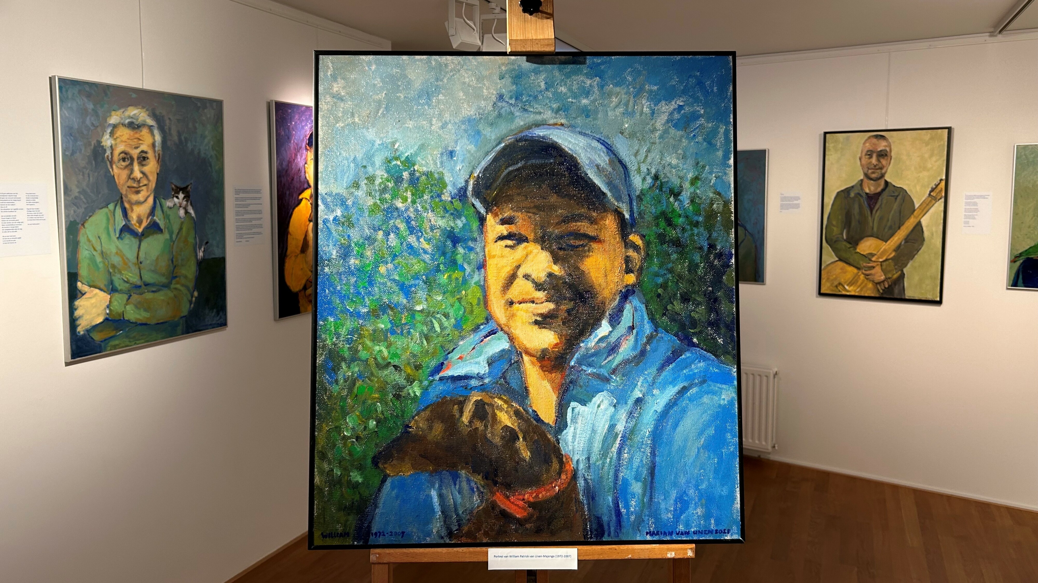 Jaren na de dood van haar zoon komt kunstenaar met expositie in ...