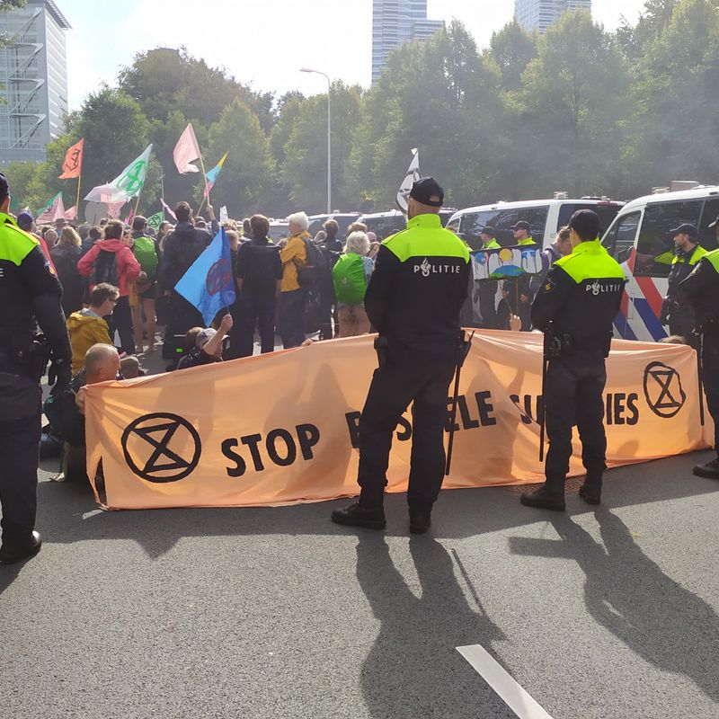 Klimaatdemonstranten in 20 minuten van A12 gehaald, ruim 120 ...