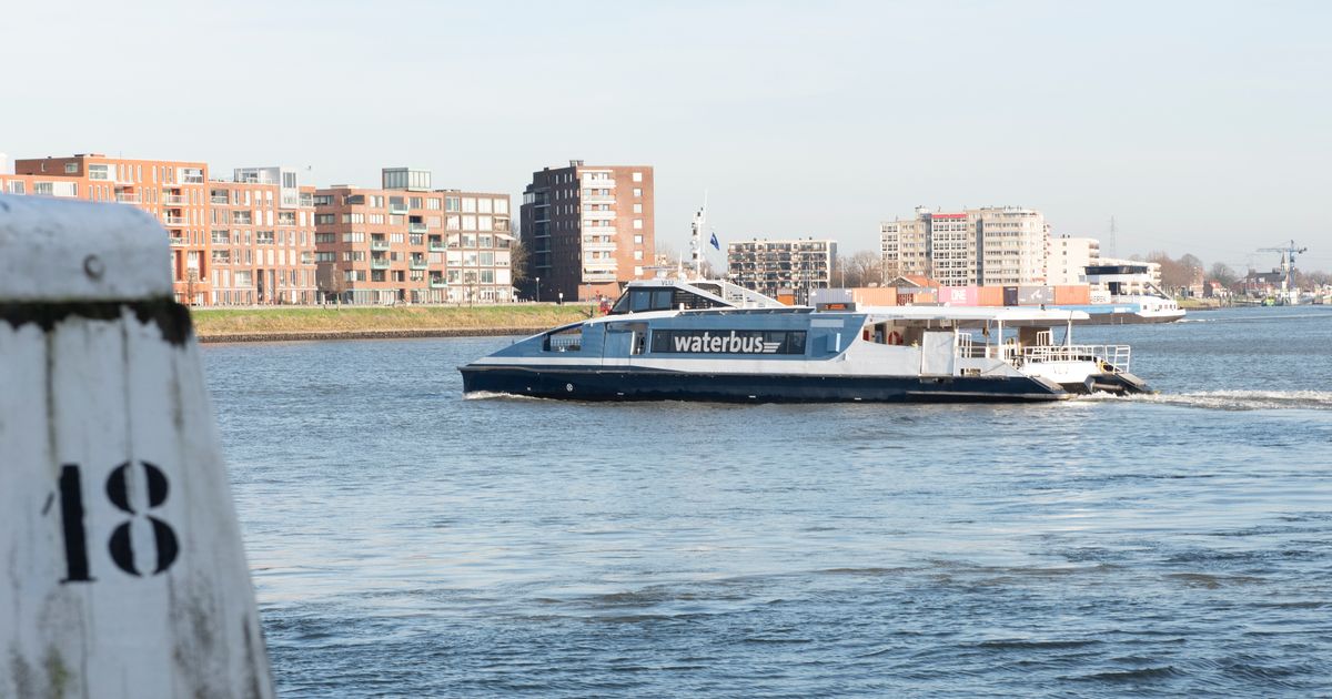 Deze twee lijnen van de Waterbus verdwijnen, maar Kinderdijk blijft ...
