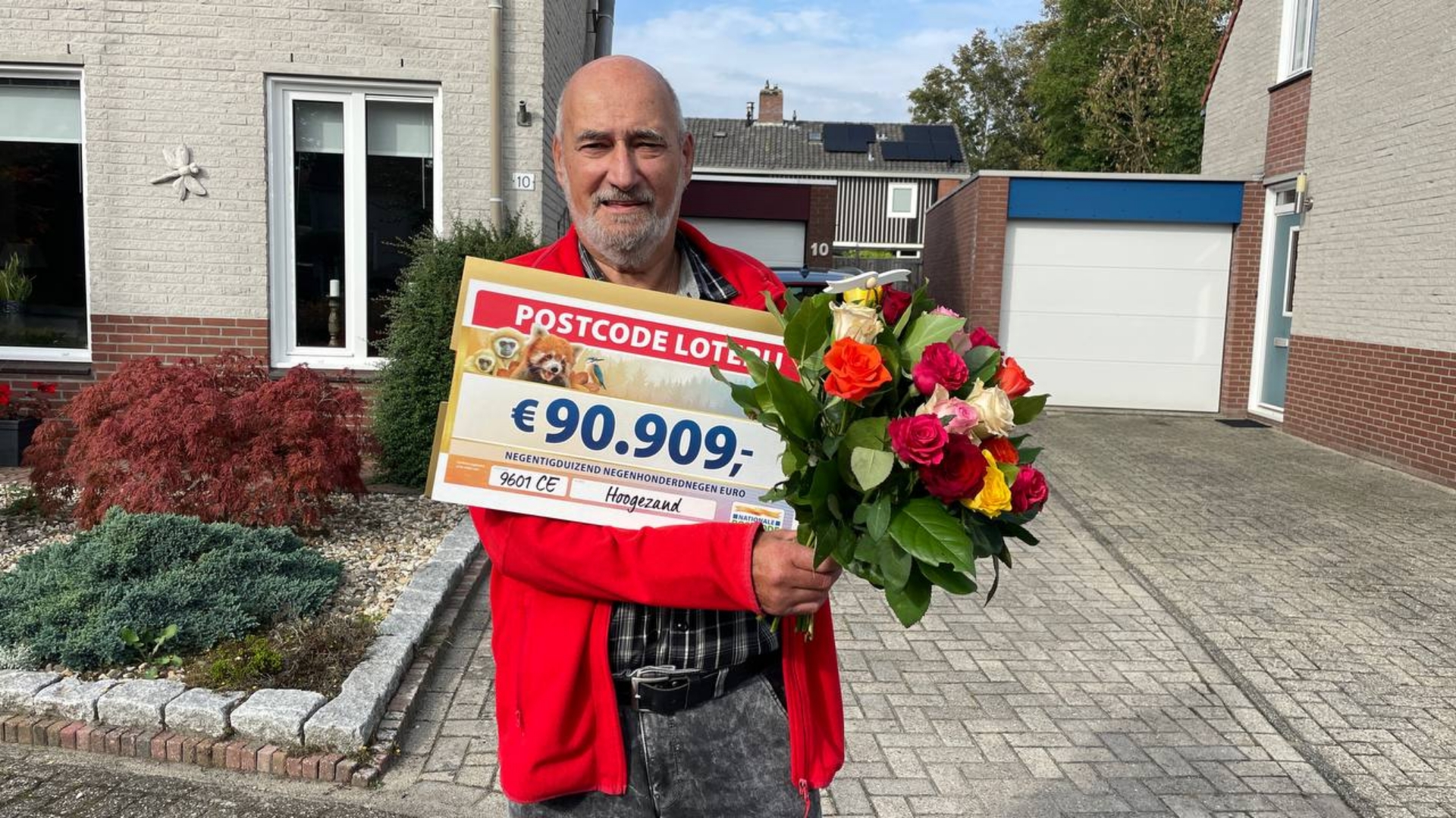 Miljoen van Postcode Loterij valt in straat Hoogezand: 'Ik blijf maar ...