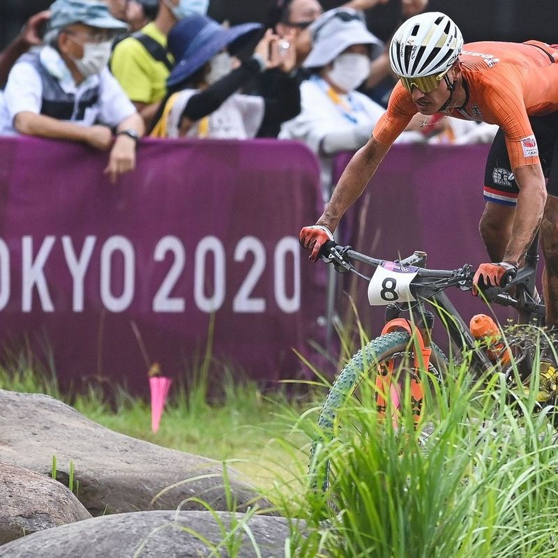 Mountainbiker Milan Vader debuteert met plek in top-10 op Olympische ...