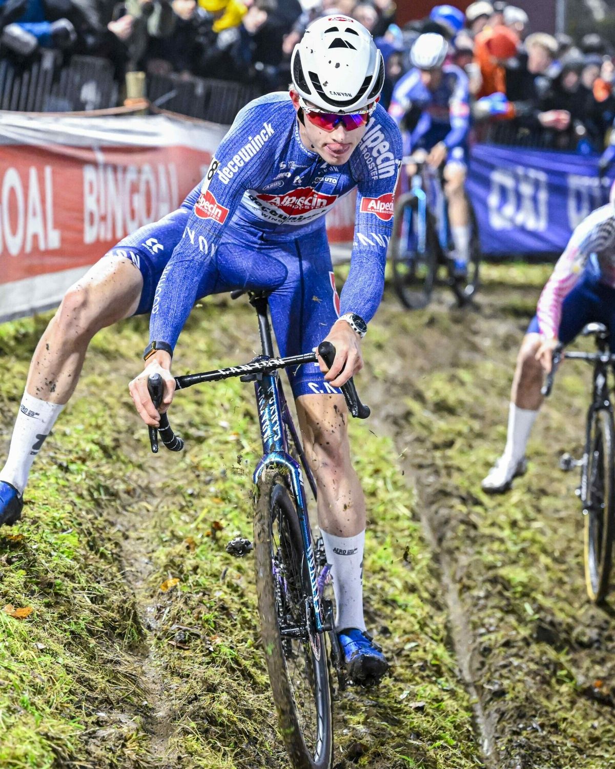 Tibor Del Grosso pakt eerste podiumplek bij elite in duinencross van ...