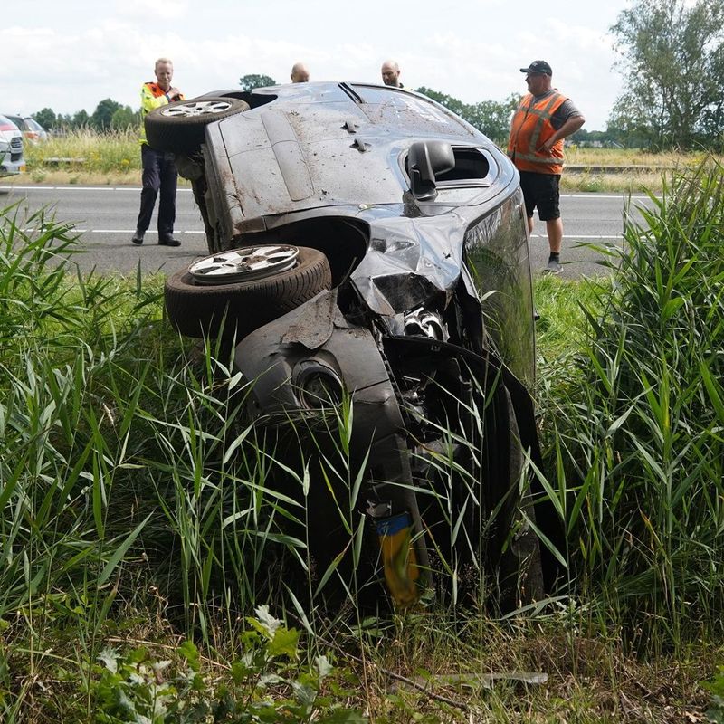 Gewonde bij ongeluk op A28 bij Zuidwolde - RTV Drenthe