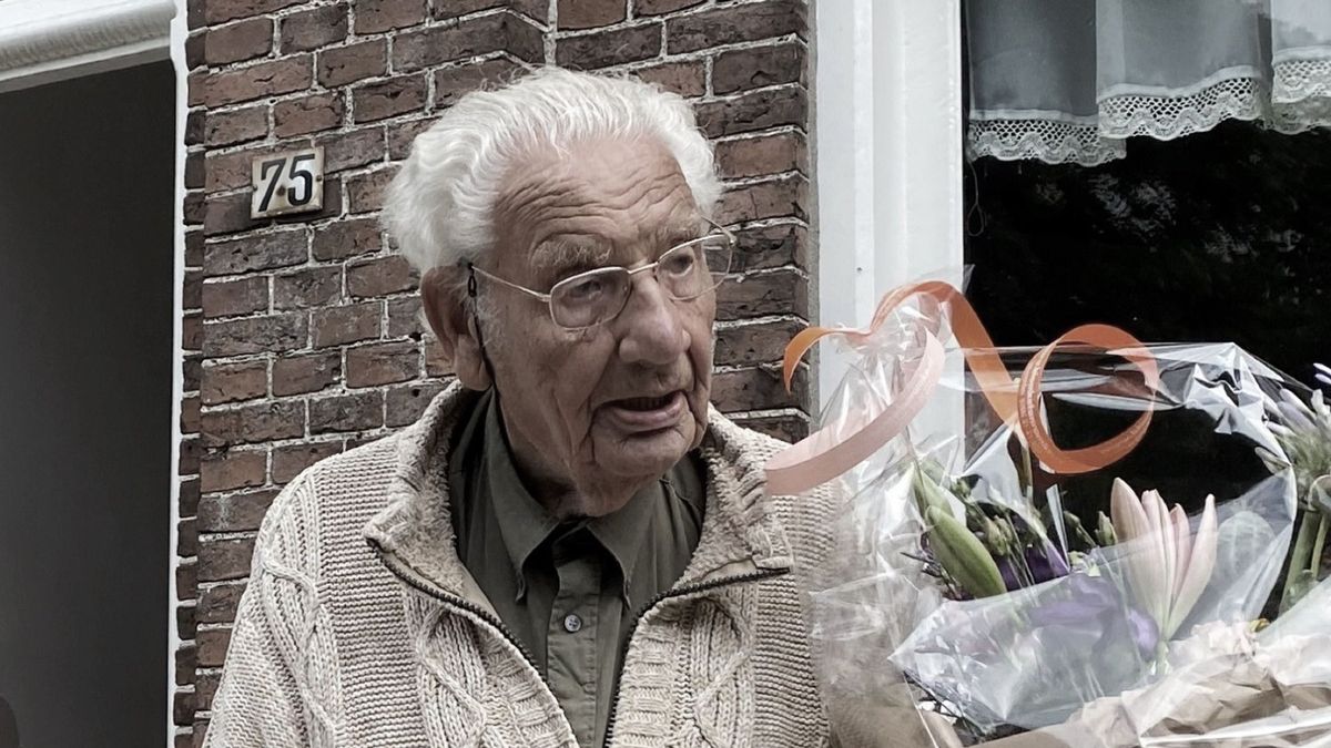 Schilder en beeldhouwer Jentsje Popma op 100-jarige leeftijd overleden ...