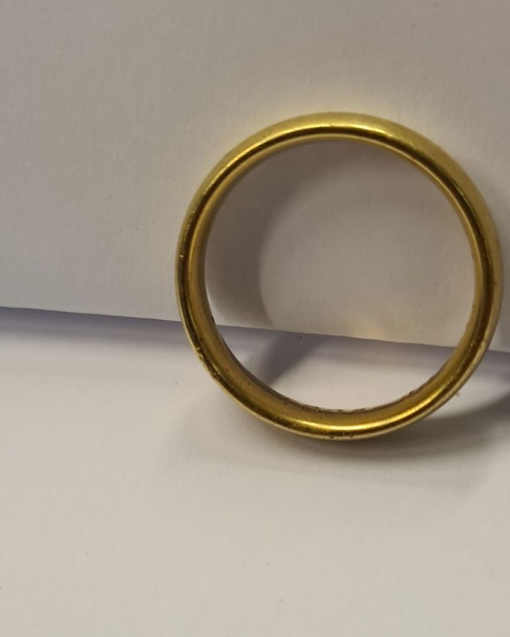 112-nieuws | Trouwring gevonden, politie zoekt eigenaar - Twee mannen ...