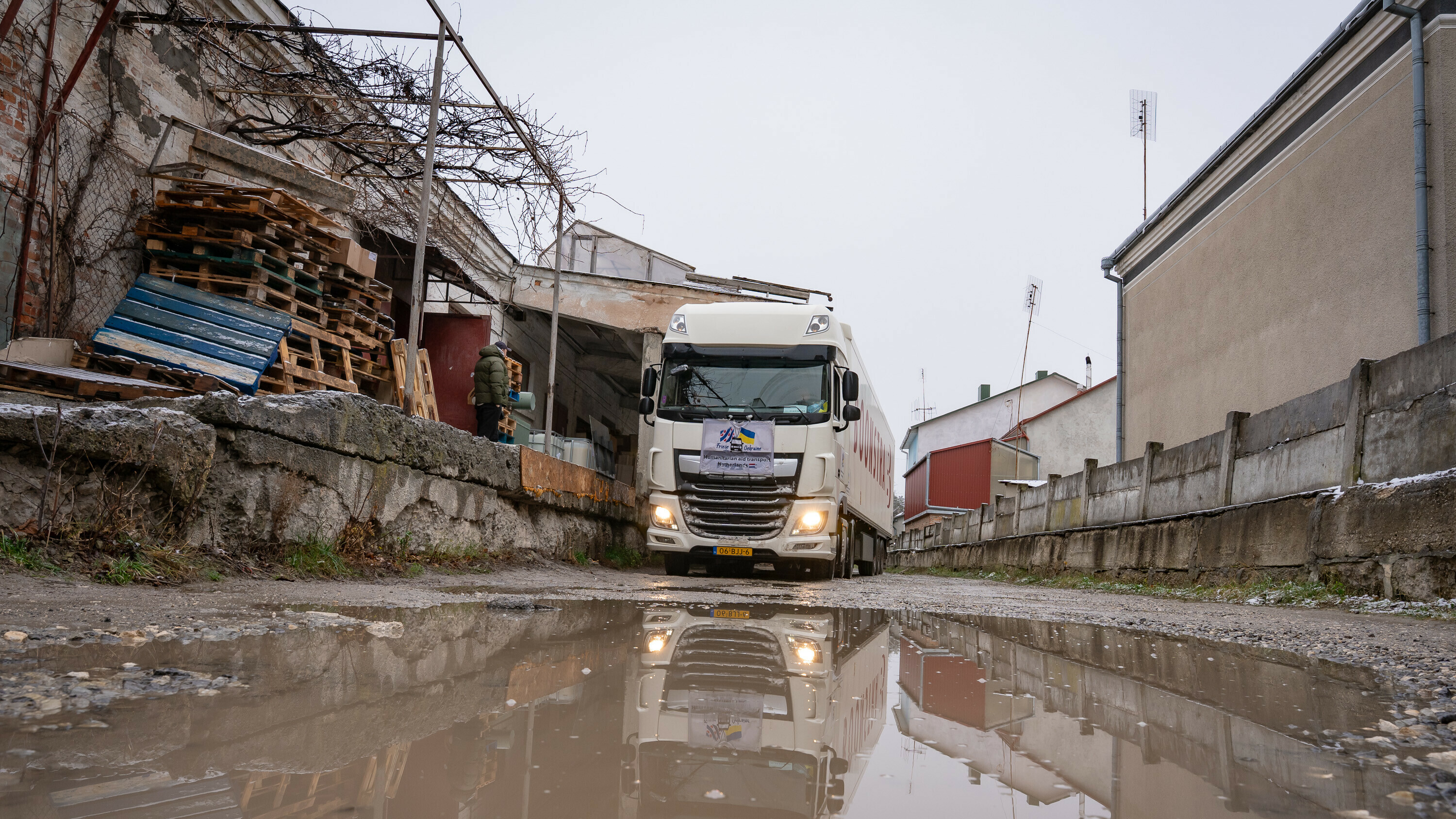 Vrijwilligers van de Friese Rijders zien ramp Ternopil met eigen ogen ...