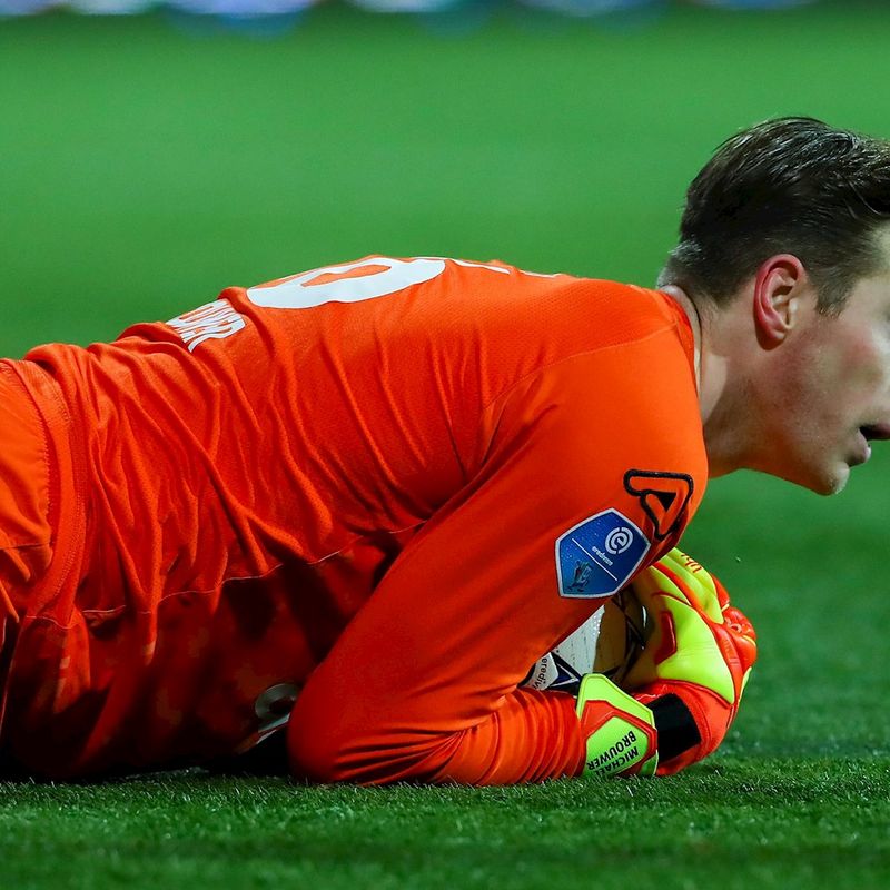 Reservedoelman Michael Brouwer ook komende drie jaar onder contract bij ...