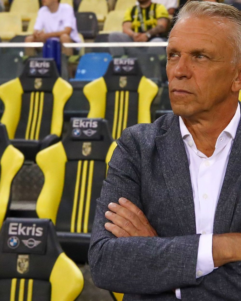 Edward Sturing: 'Stap voor stap weer naar de eredivisie met Vitesse ...