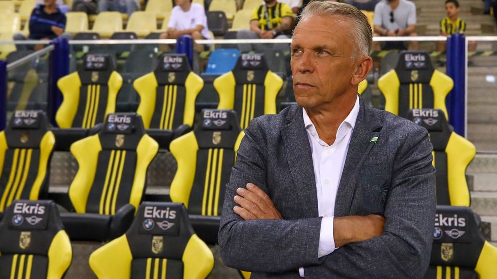 Edward Sturing: 'Stap voor stap weer naar de eredivisie met Vitesse ...