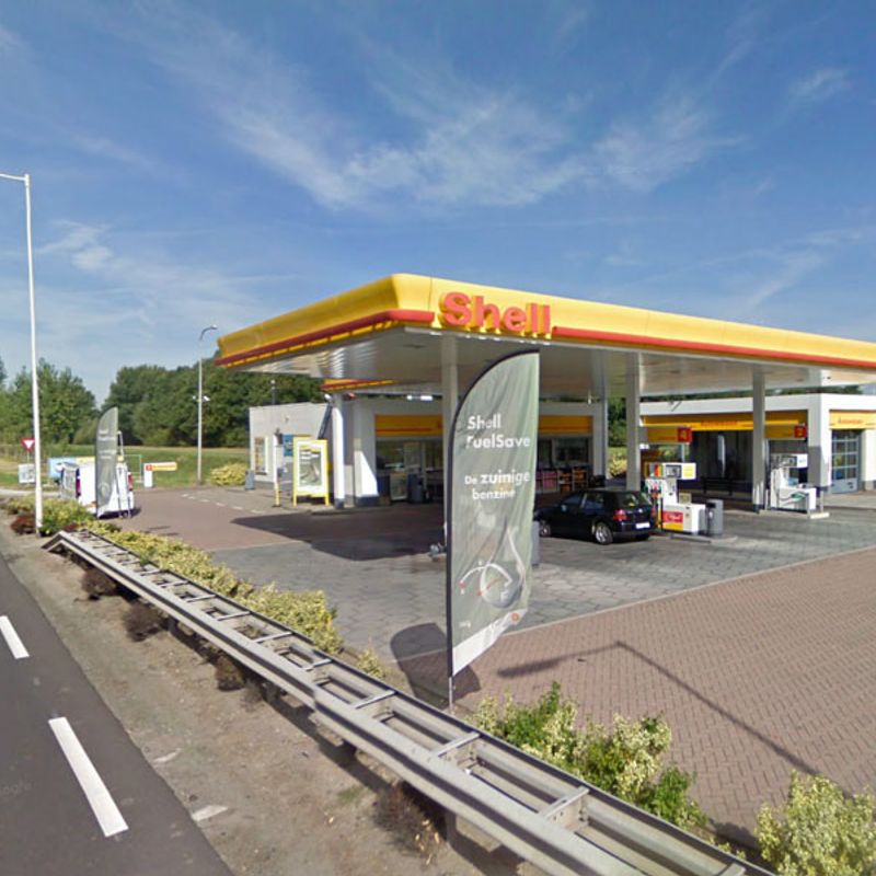 Shell snijdt fors in investeringen - Rijnmond