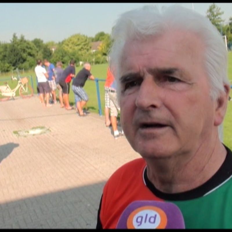 Vlag NEC-fan Jan de Beu gestolen: 'Dit brengt ongeluk' - Omroep Gelderland