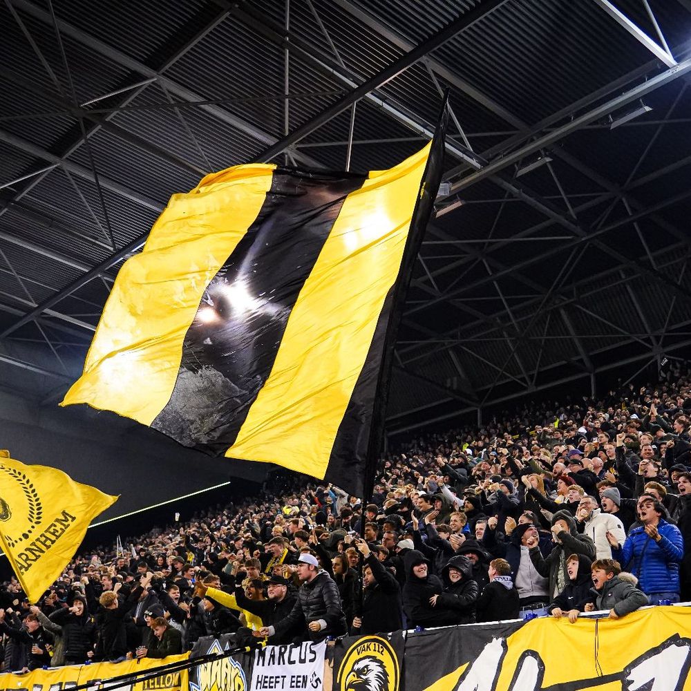 Vitesse lanceert seizoenkaartenverkoop • Koops geniet van Orion Stars ...