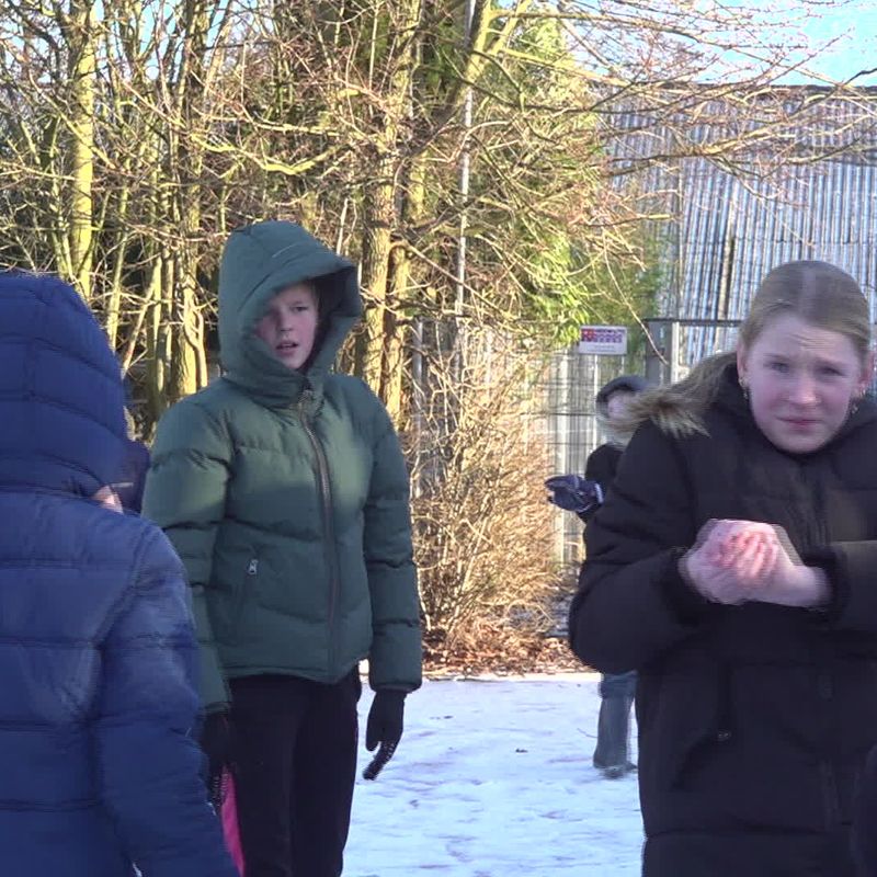 Het was een flinke tweestrijd op het plein van De Cingel - Omrop Fryslân