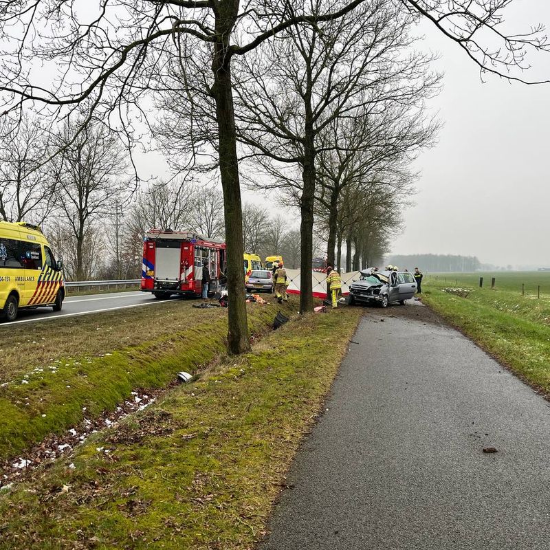 Meisje (4) overleden bij eenzijdig ongeval op N377 in Dedemsvaart - Oost