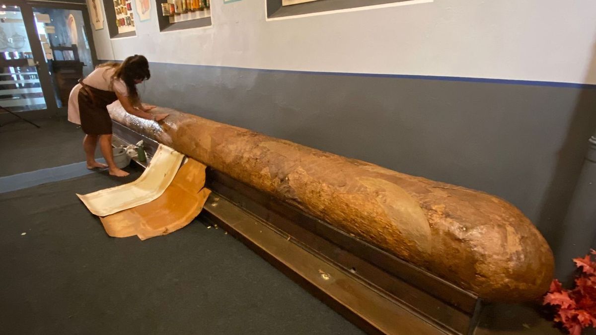 Ria uit IJsselmuiden restaureert grootste sigaar ter wereld: "Geweldig ...