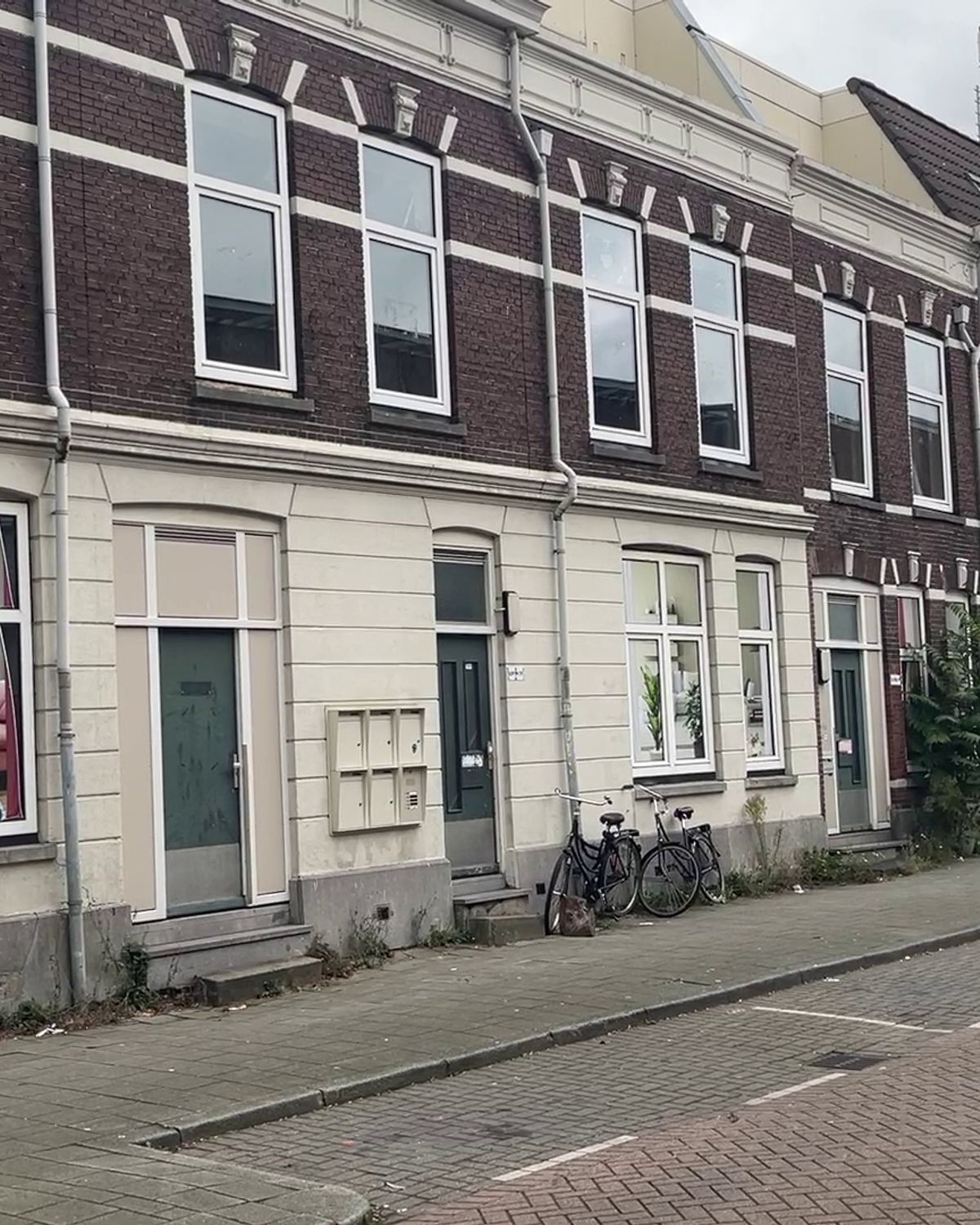 Duizenden lege huizen in Rotterdam, vaak al jarenlang - Rijnmond