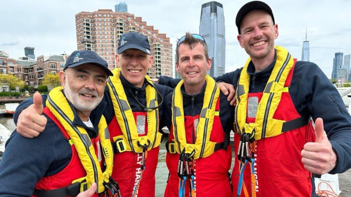Chris en zijn maten roeien de oceaan over richting Rotterdam: 'Het is ...
