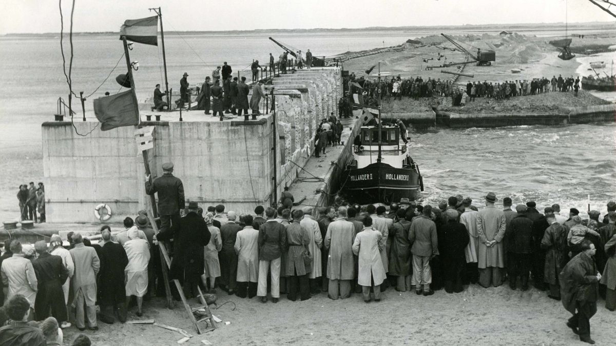 De Brielse Maas werd 70 jaar geleden het Brielse Meer - Rijnmond