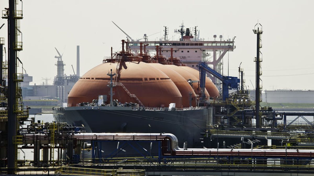 LNG-tankers ook overdag naar Rotterdam - Rijnmond