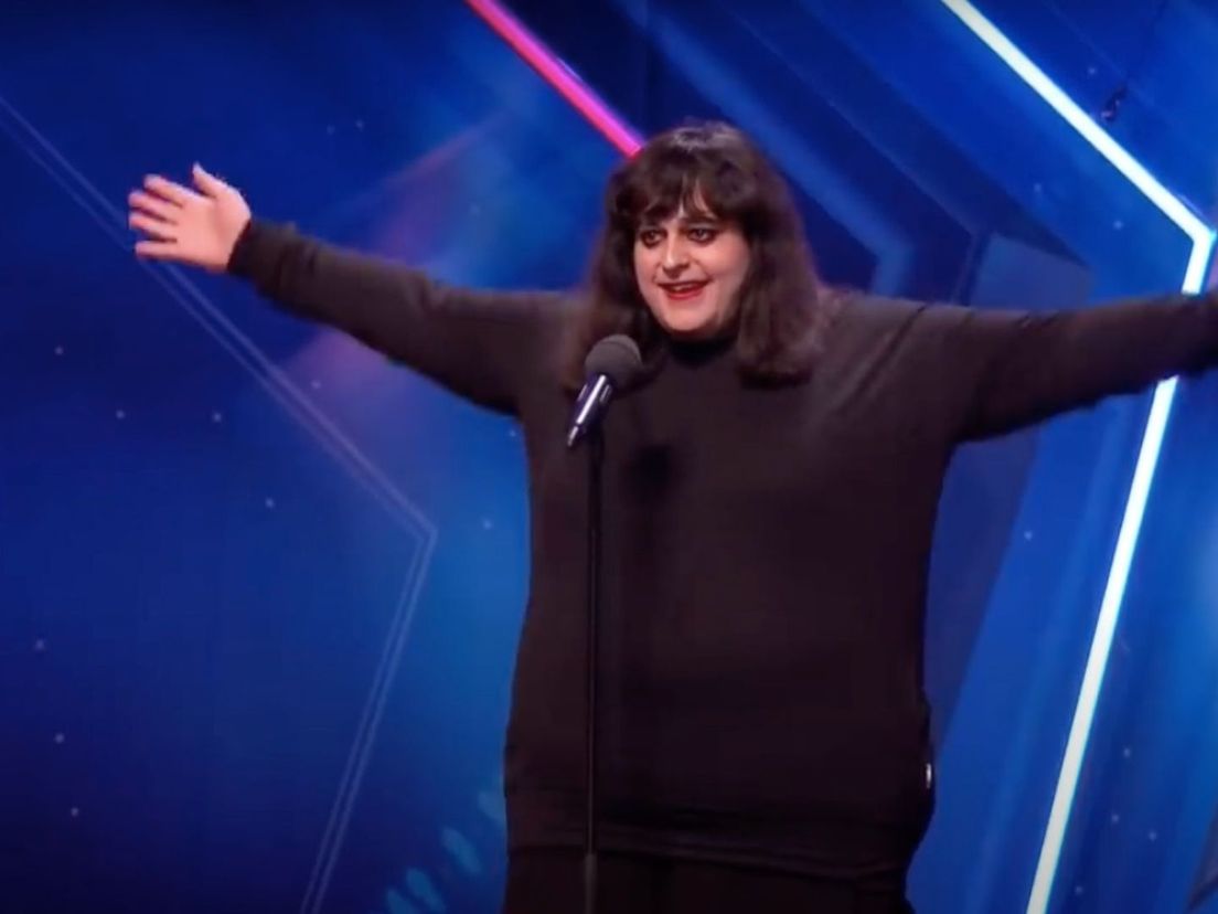 Lisette kreeg na haar zesde auditie Holland's Got Talent een golden ...