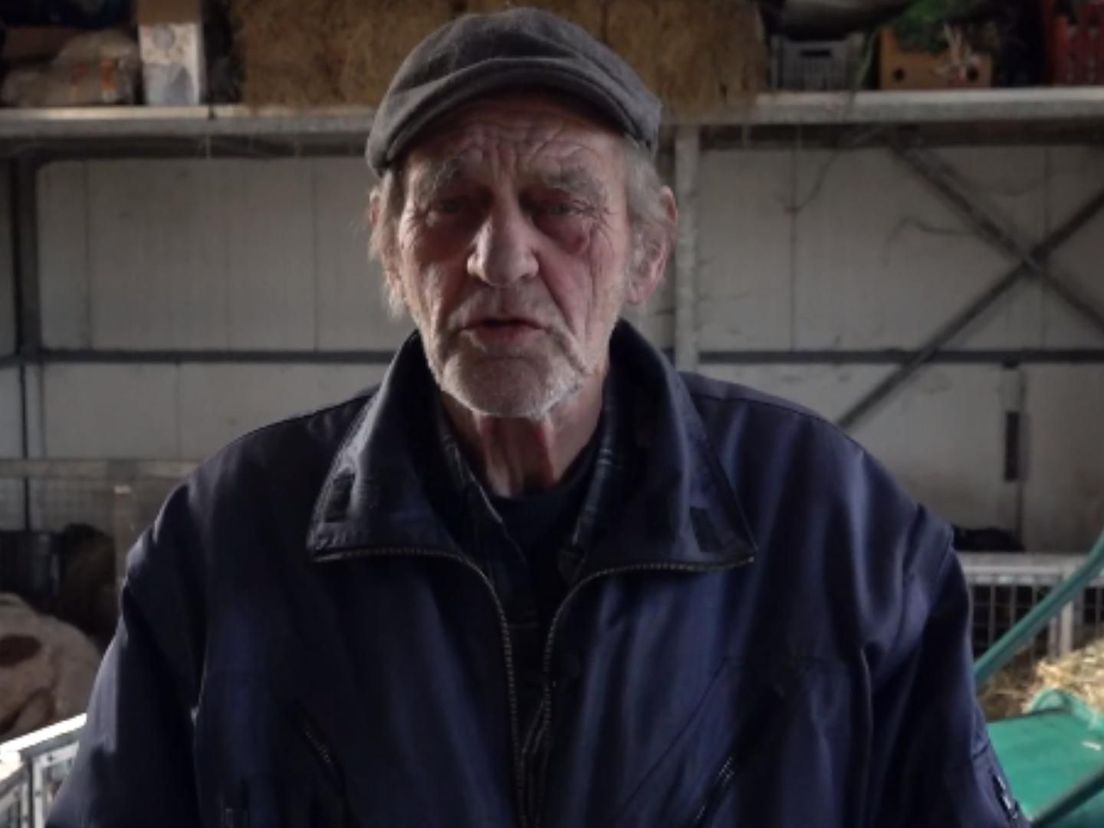 Izak is al 53 jaar beheerder van deze kinderboerderij - Rijnmond