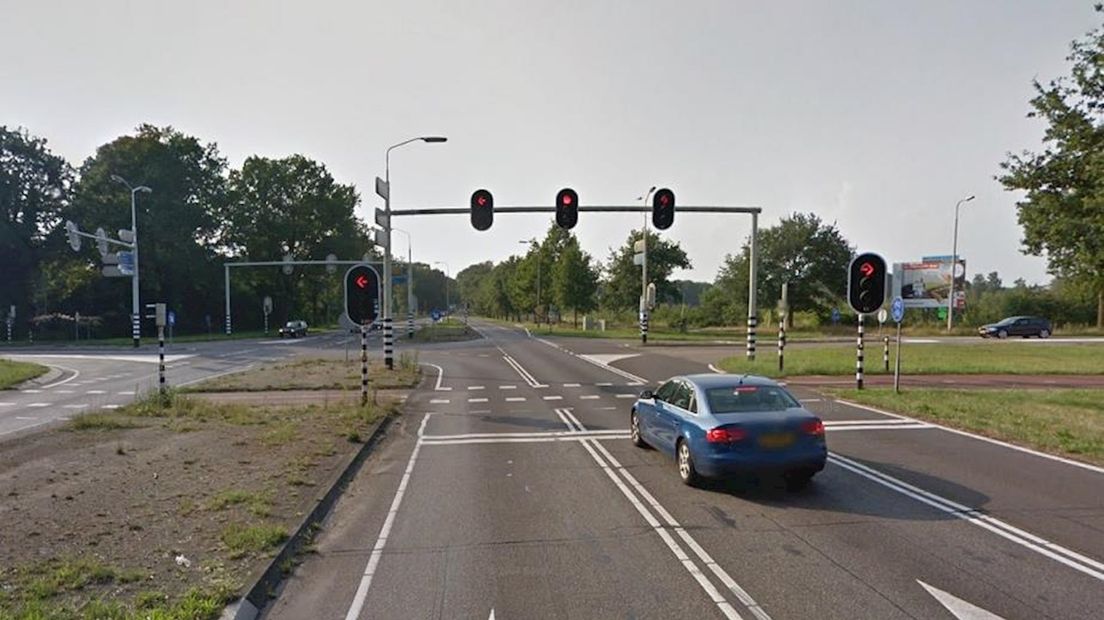 BurgerBelangen wil spoeddebat over kruispunt Bos bij Raalte - RTV Oost