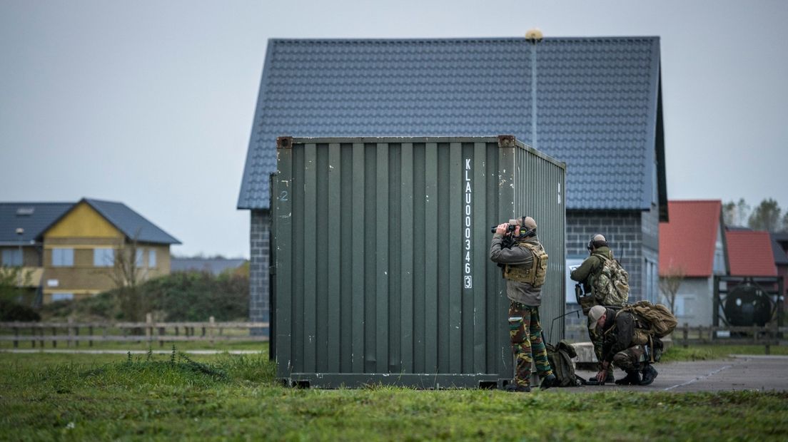 Extra toezicht rond militair oefendorp Marnewaard na vernielingen - RTV ...