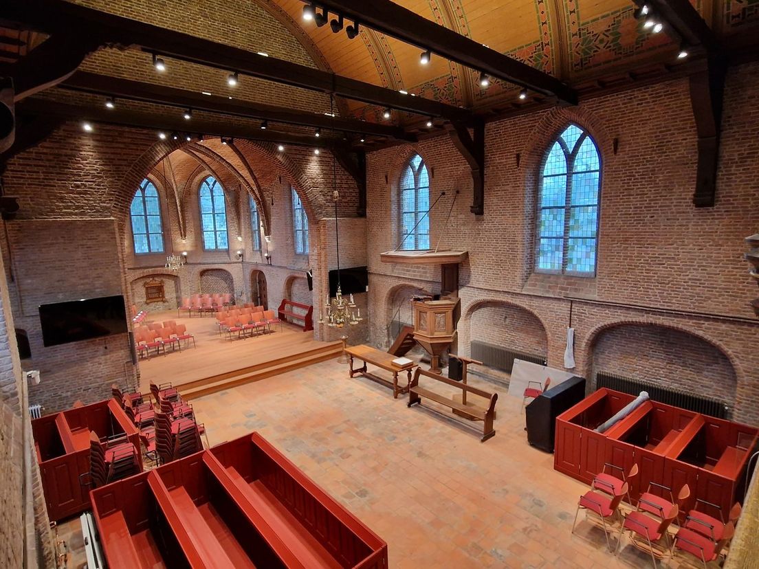 Monumentale kerk in Dwingeloo verandert mee met de tijd: 'Dat moet ...