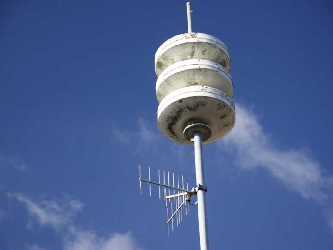 Storing bij maandelijks luchtalarm - Rijnmond