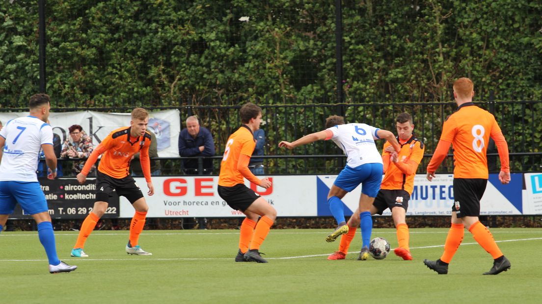 Terneuzense Boys onderuit in Langbroek - Omroep Zeeland