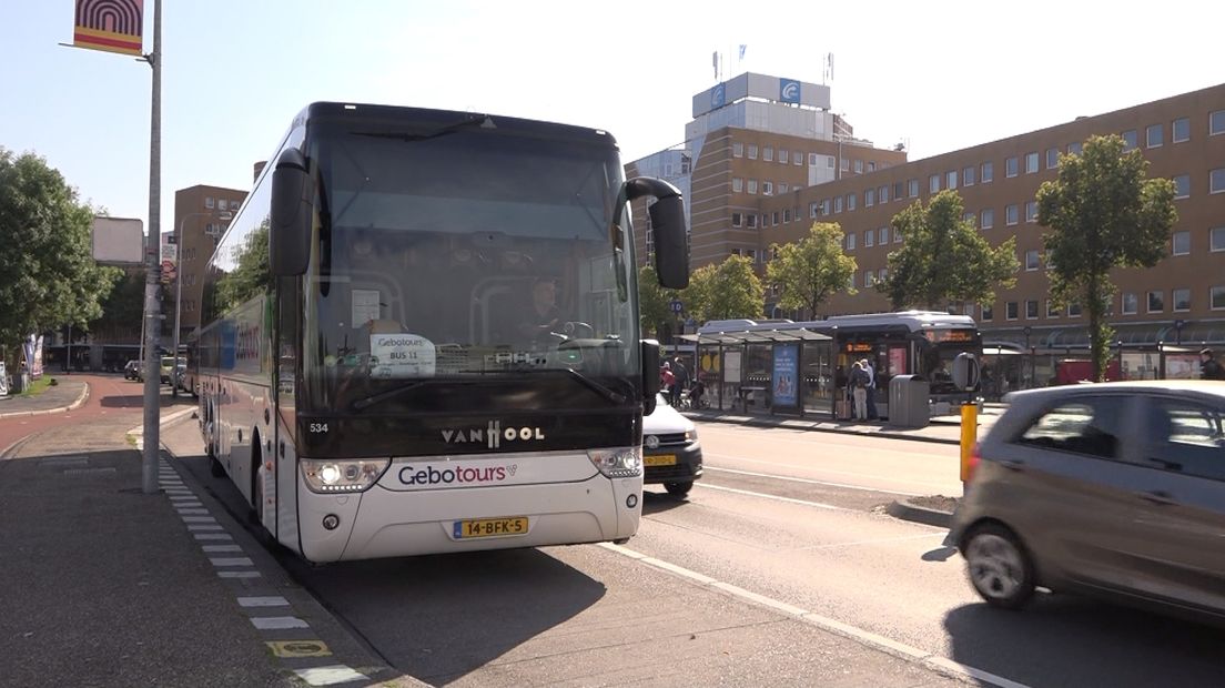 Waarom wordt er weer gestaakt in het regionale busvervoer? - RTV Noord