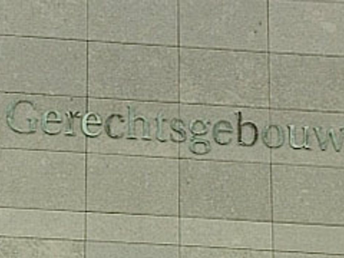 Bas van Hout kort gegijzeld - Rijnmond