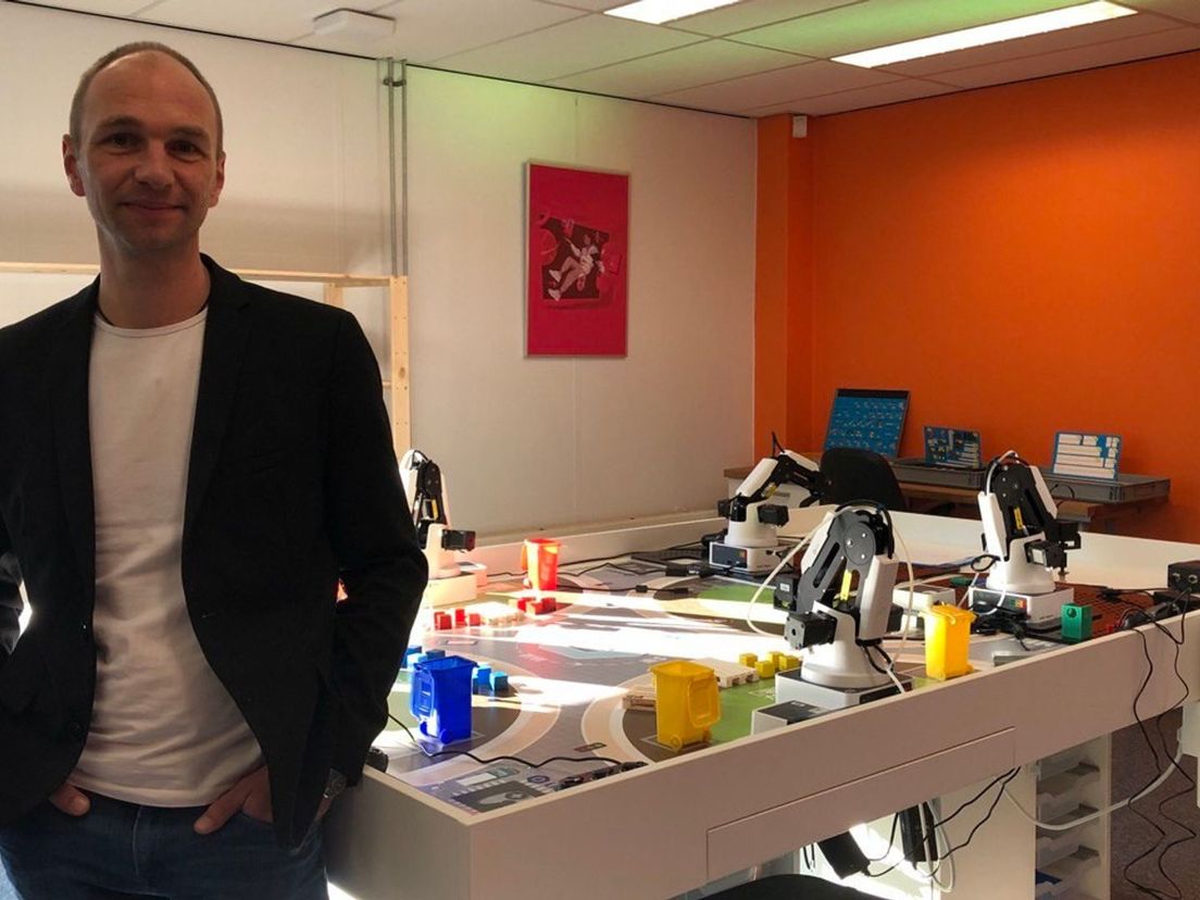 Techlab in voormalige Vincent van Gogh-school Beilen - RTV Drenthe